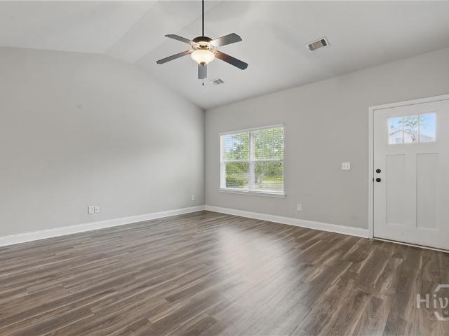 513 Potter Stone Square