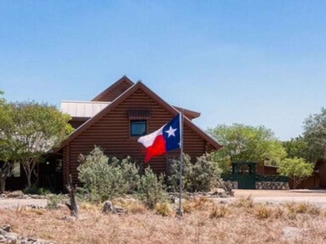 513 River View Dr