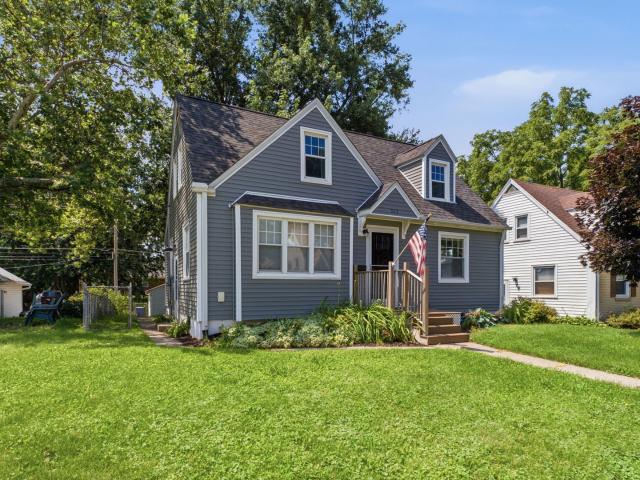 513 W 29th Street