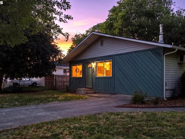513 W Collins St, Goldendale, WA 98620