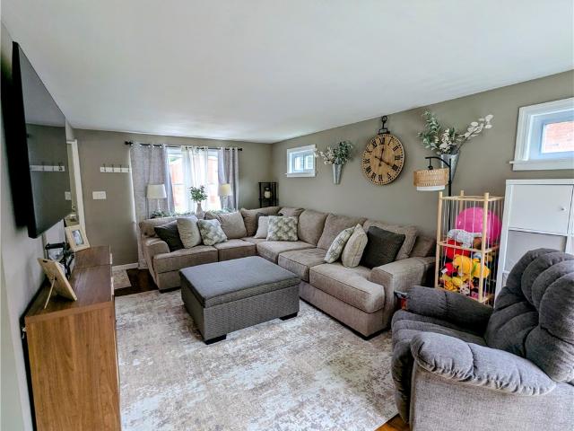 513 W Miller Ave