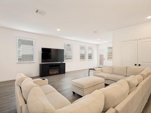 513 Waterhouse Lake Drive