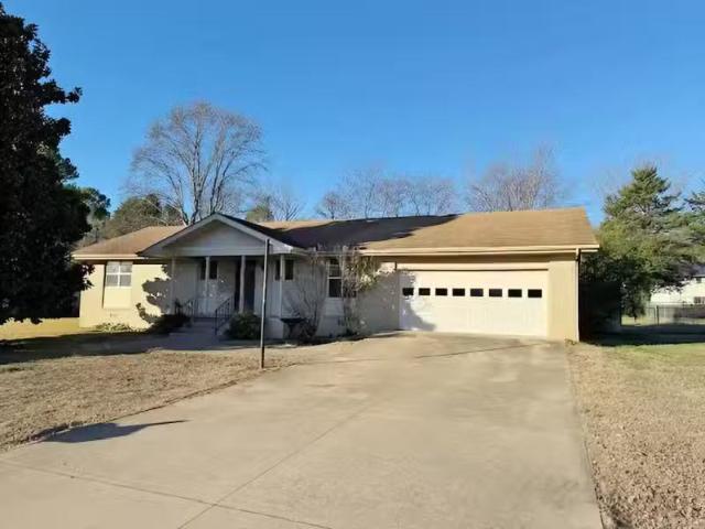 513 WILLOW LN, MOUNTAIN HOME, AR 72653