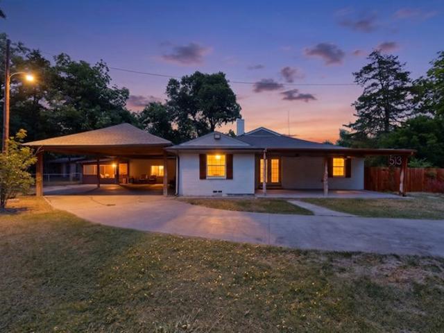 513 Ten Mile Dr, Desoto, TX 75115