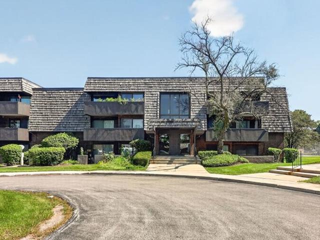 513 Timber Ridge Dr Unit 105C, Carol Stream, IL 60188