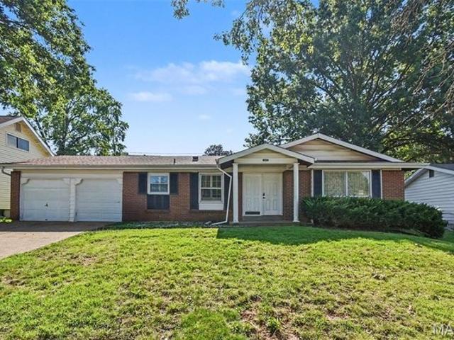 5144 Abington Rd, Florissant, MO 63033