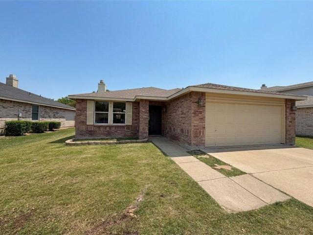 5145 Cliff Oaks Dr, Fort Worth, TX 76179
