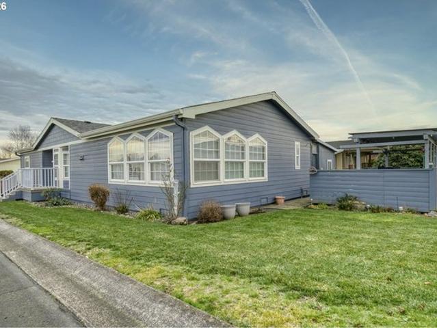 51469 SE Westlake Dr, Scappoose, OR 97056