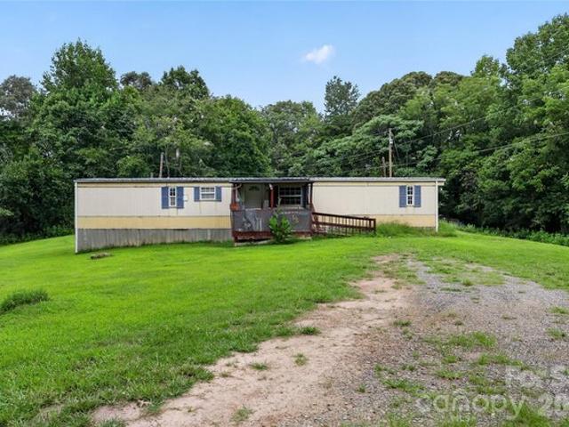 5146 Gross Rd, Hickory, NC 28602