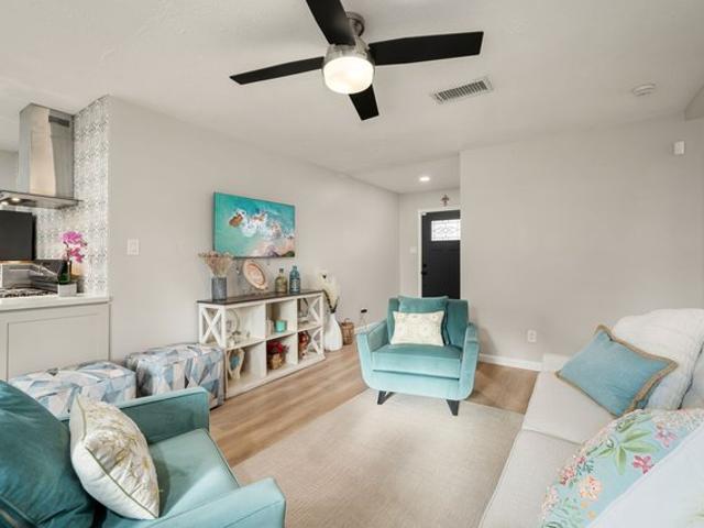 5147 Castlecreek Ln, Houston, TX 77053
