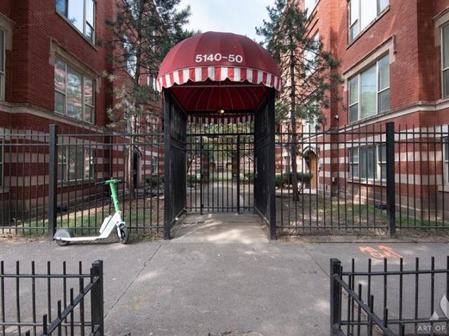 5148 S King Dr Apt C1, Chicago, IL 60615