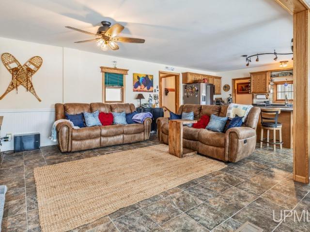 5149 Sea Lion Lake Road