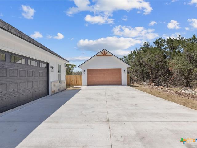 5140 Comanche Drive