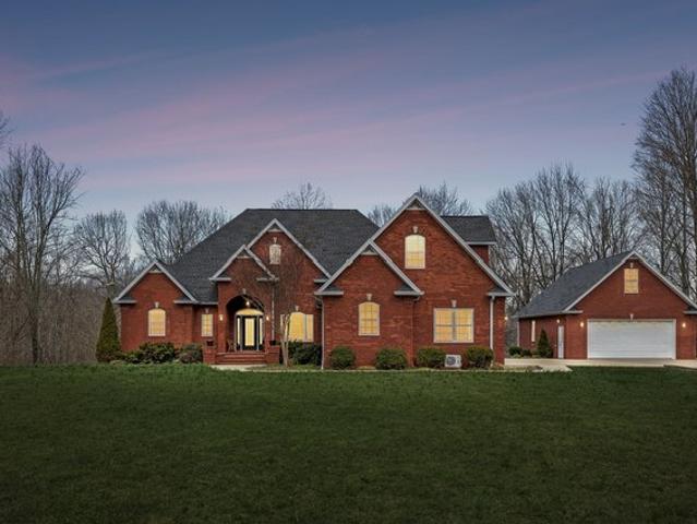 5140 Highway 52 W, Lafayette, TN 37083