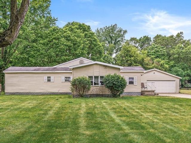 51429 County Road 15, Elkhart, IN 46514