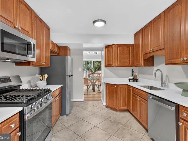 5142 Dahlgreen Place