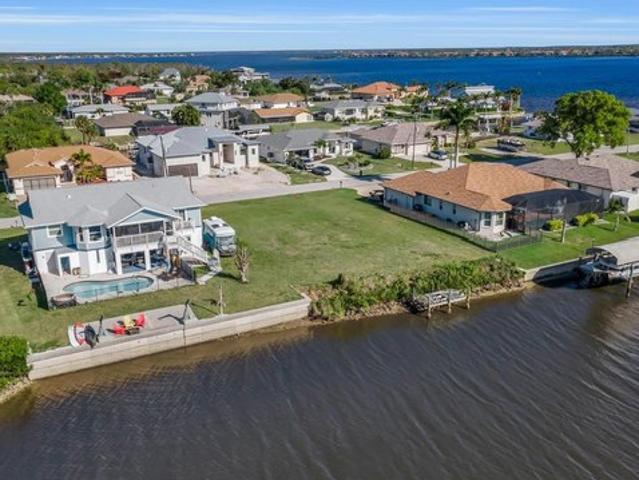 5142 Latham Ter, Port Charlotte, FL 33981