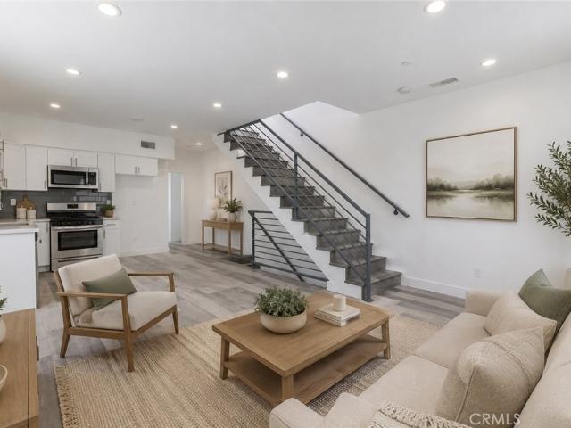 5142 Riverton