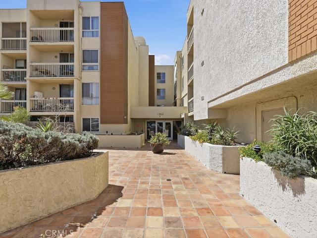 5143 Bakman Ave, Unit 104, North Hollywood, CA 91601 | MLS #SR26077