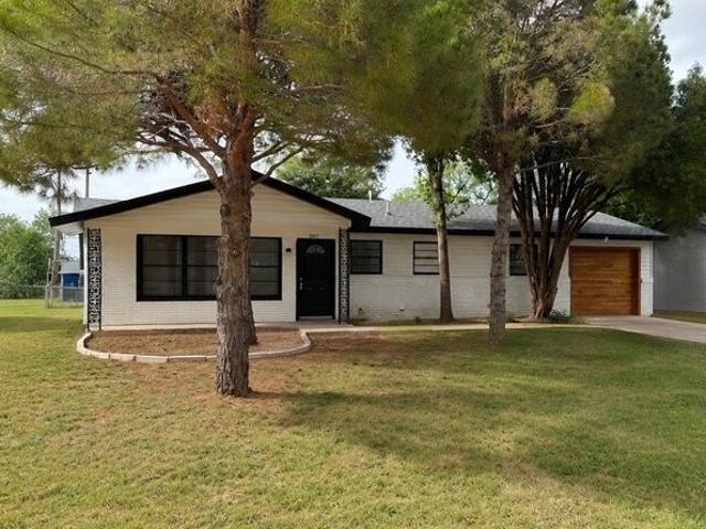 5143 Durango Dr, Abilene, TX 79605