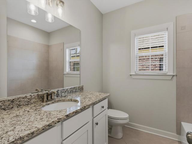 5143 E Lawrenceburg Ln, Lakeland, TN 38002 | MLS #10226