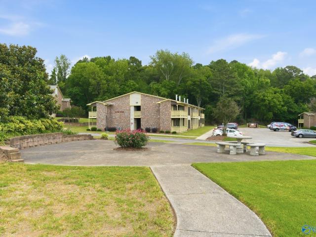 5143 Seven Pines Circle 7