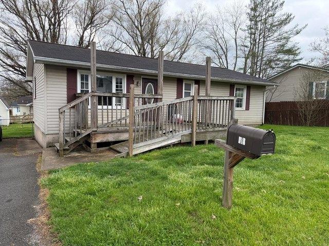 514 24th St, Oak Hill, WV 25901