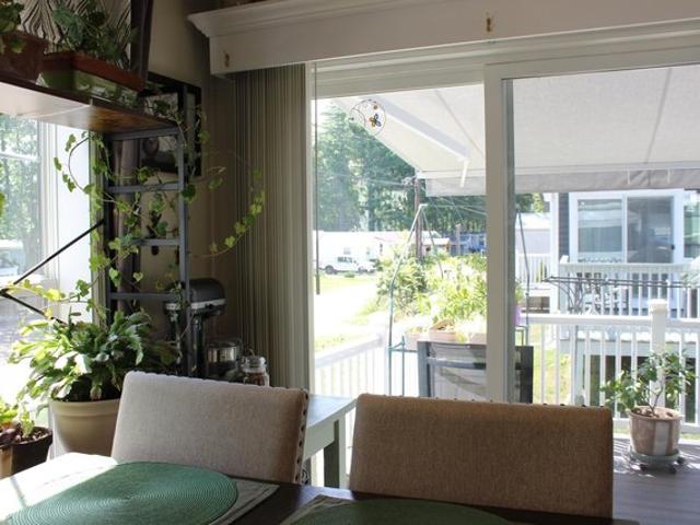 514 Canterbury Dr, Exeter, NH 03820