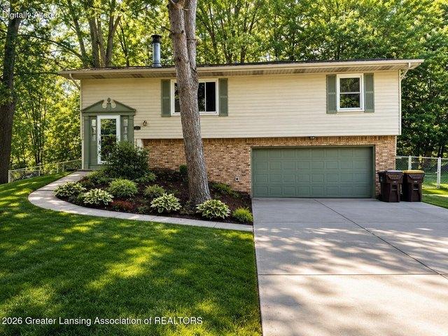 514 Cherry St, DeWitt, MI 48820