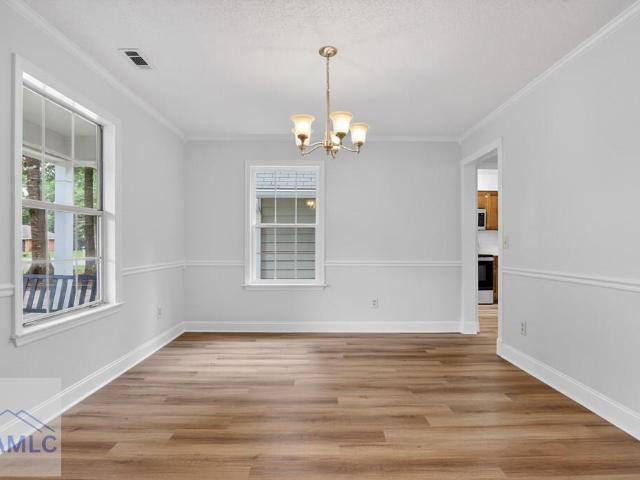 514 Creekview Drive