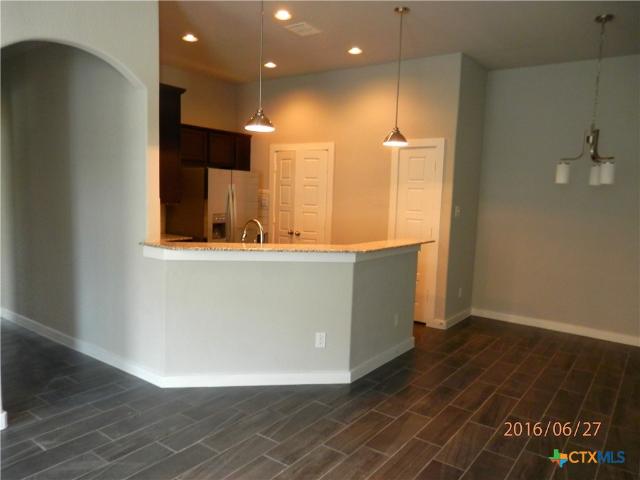 514 Creekside Forest