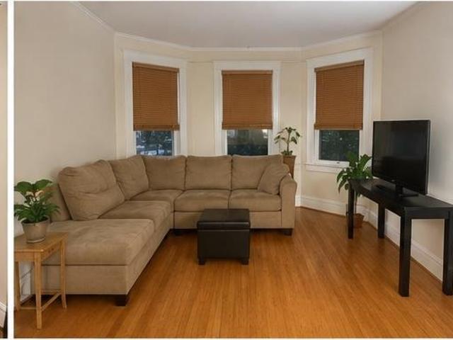 514 Cross St # 2