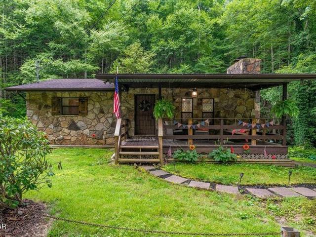 514 Butler Branch Rd, Gatlinburg, TN 37738