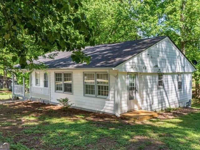 514 Grady St, Waleska, GA 30183