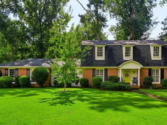 514 Greenwood Dr, Albany, GA 31707