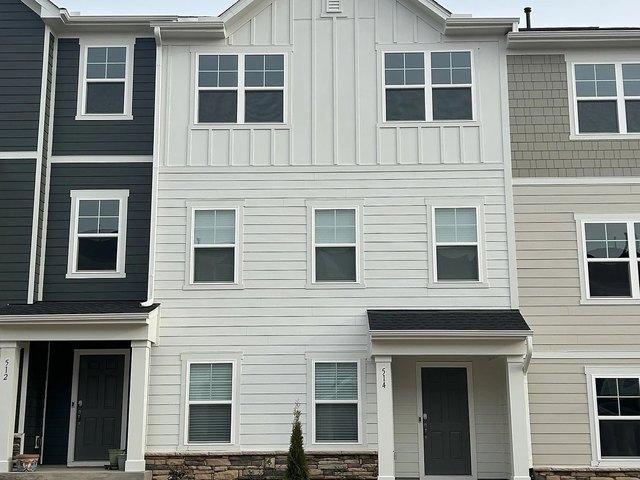 514 Deercroft Dr, Apex, NC 27539