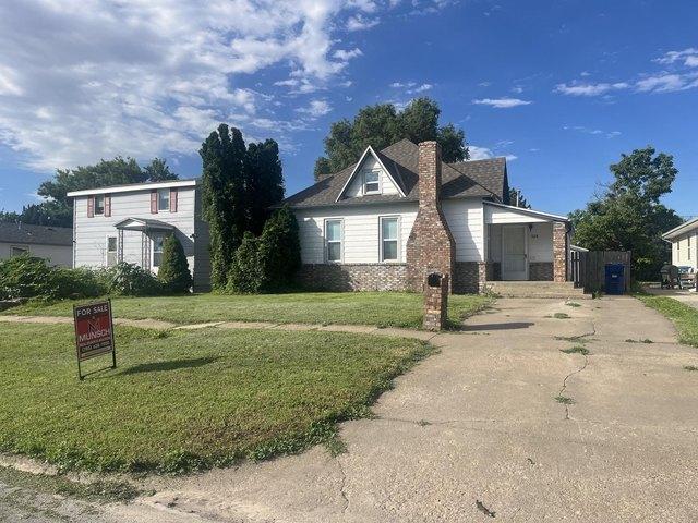 514 E 6th St, Hays, KS 67601