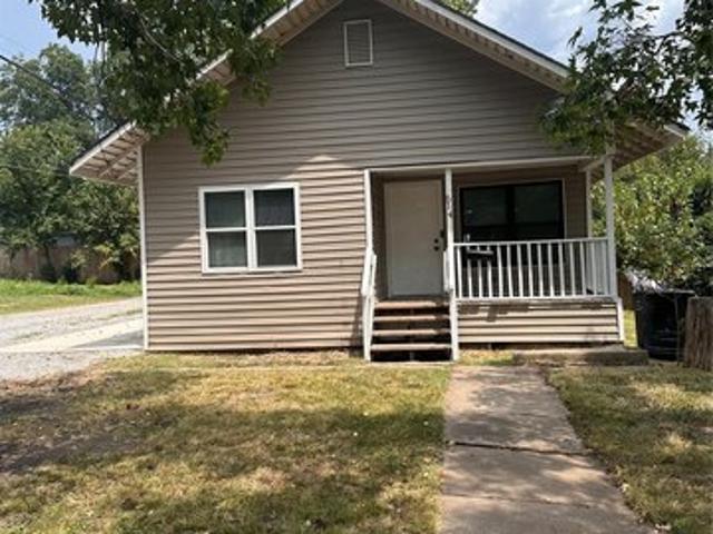 514 E 9th St, Bartlesville, OK 74003
