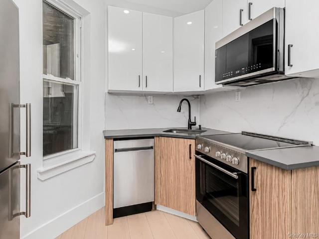 514 E 188th Street