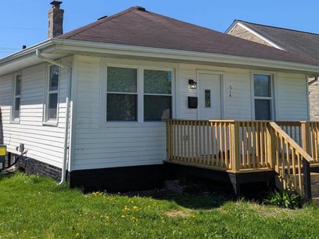 514 E Fairview Ave, South Bend, IN 46614
