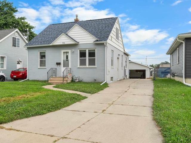 514 Hartman Ave, Waterloo, IA 50701