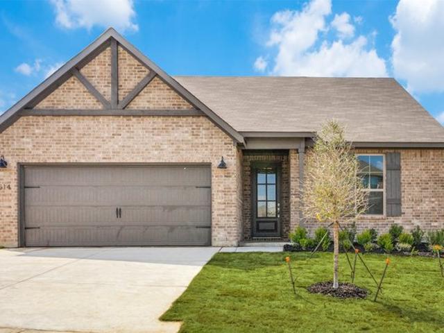 514 Hillcrest Cir, Justin, TX 76247