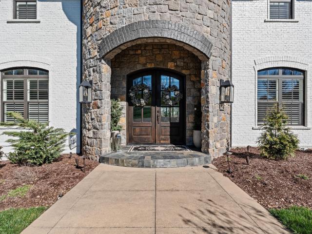 514 Legends Ridge Ct