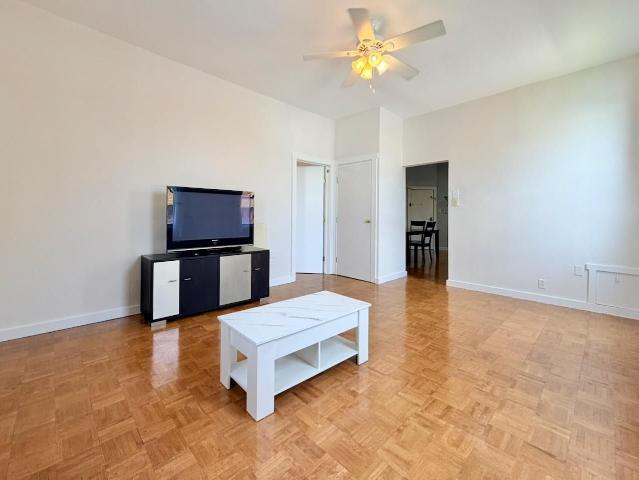 514 Monastery Pl Unit# 1R, Union City, US, NJ