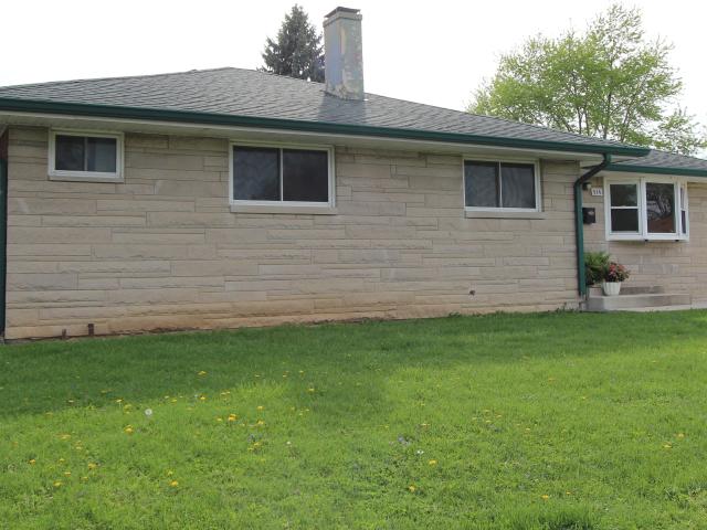 514 Memorial Dr, Beech Grove, IN 46107 | MLS #22095 | Compass
