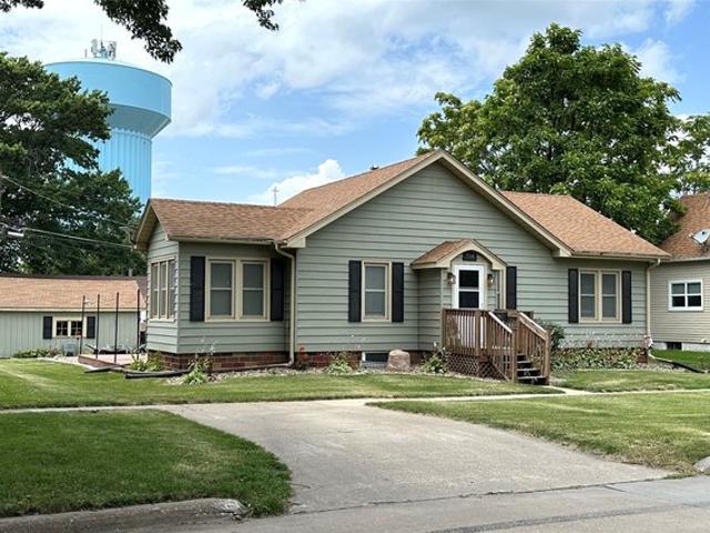 514 N 1st St, Knoxville, IA 50138