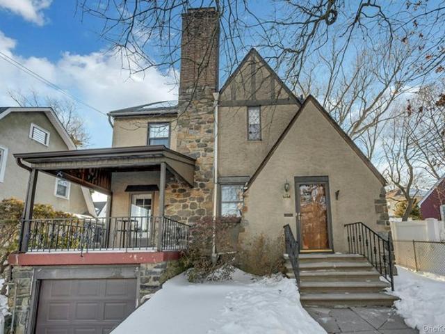 514 N Wagner Ave, Mamaroneck, NY 10543