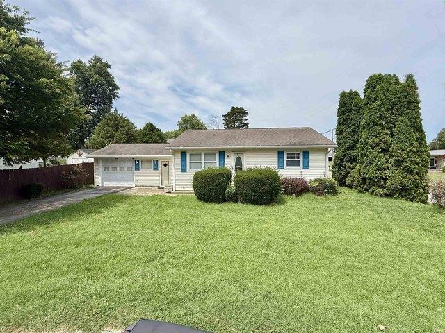 514 N First St, Owensville, IN 47665