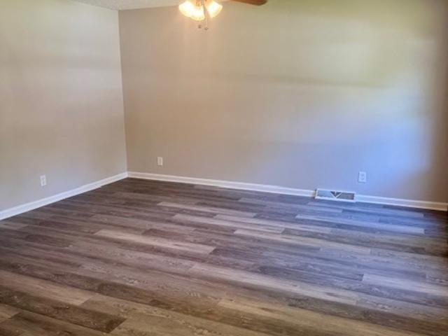 514 S Broad St, Toccoa, GA 30577 | MLS #10528 | Compass
