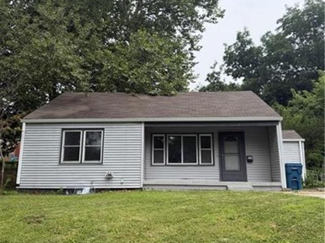 514 S Ralston Ave, Sugar Creek, MO 64054